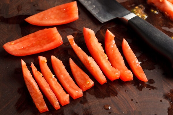 Easy Steps for How to Dice a Tomato – A Foodcentric Life